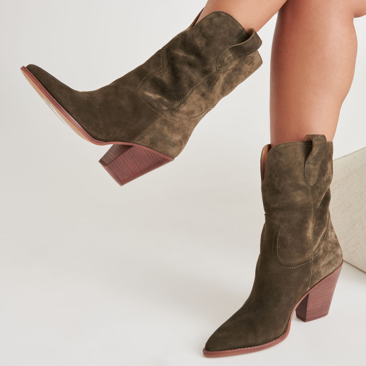 JESSEY BOOTS MOSS SUEDE – Dolce Vita