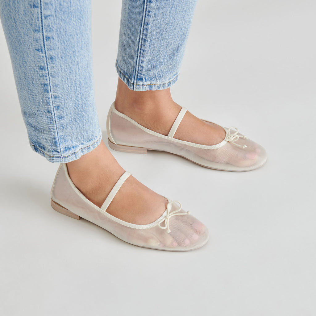 CADEL BALLET FLATS IVORY MESH – Dolce Vita