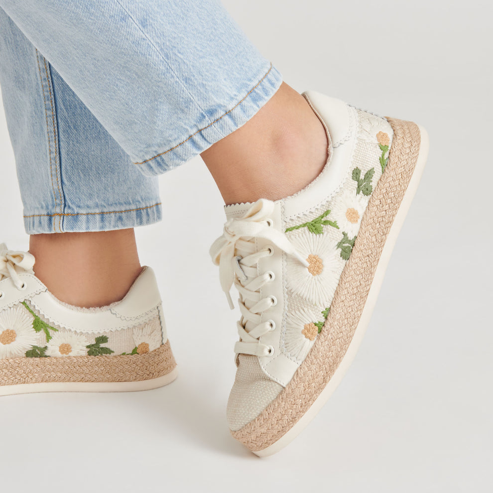 AZALIA SNEAKERS WHITE FLORAL RAFFIA – Dolce Vita